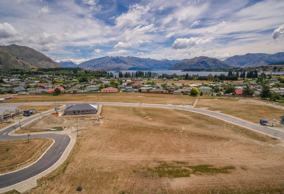 7 Little Alpha Loop, Wanaka, Central Otago | NZ Sotheby’s Realty | NZW10404