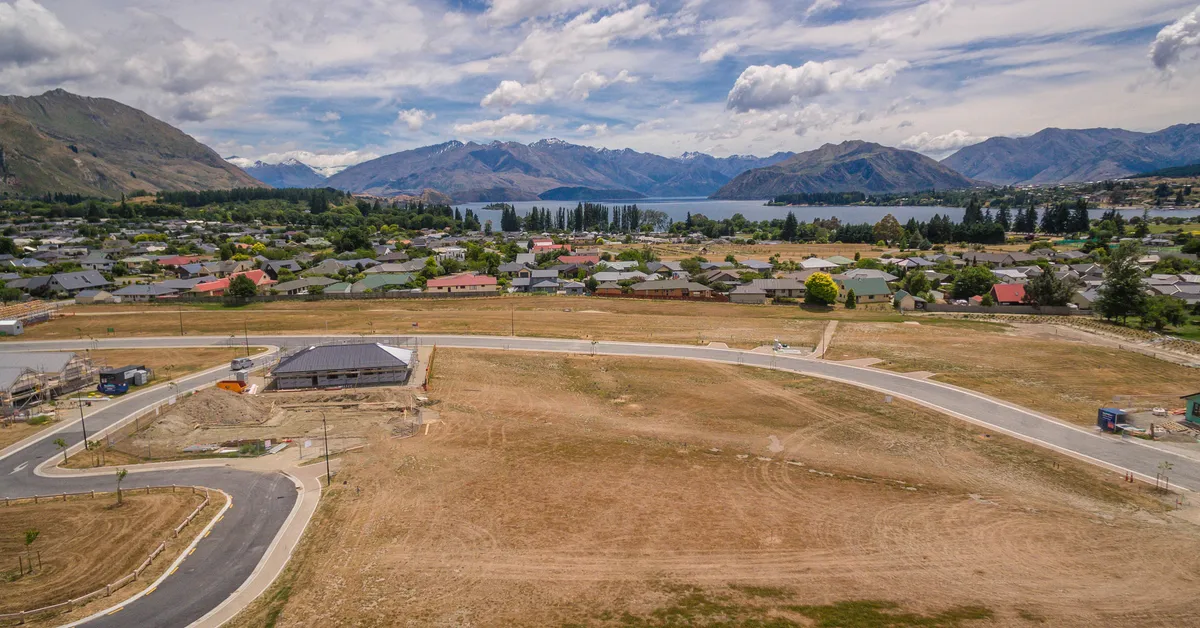 7 Little Alpha Loop, Wanaka, Central Otago | NZ Sotheby’s Realty | NZW10404