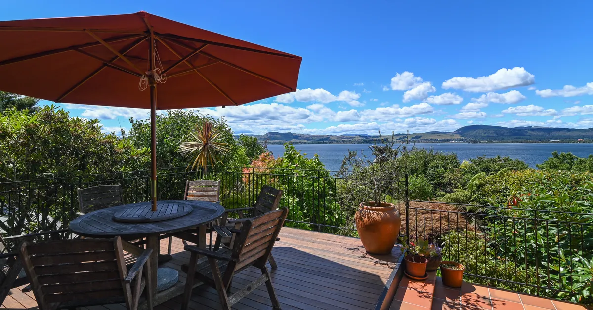 180 Kawaha Point Road, Kawaha Point, Rotorua | NZ Sotheby’s Realty ...