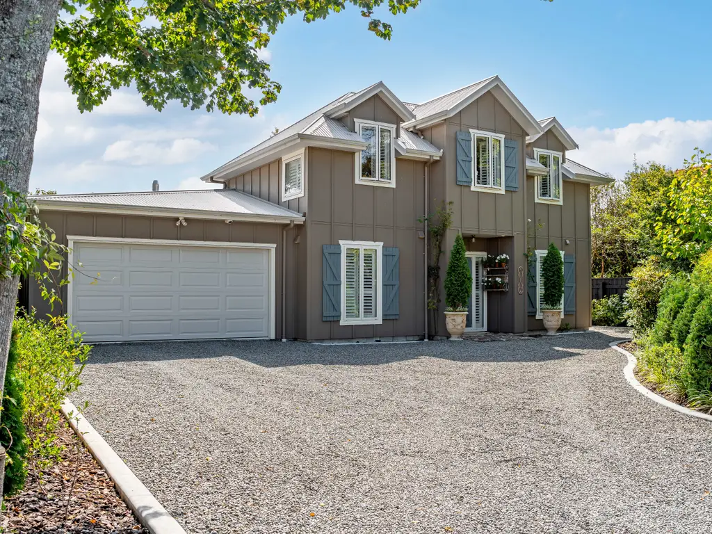 Brady Bingham AREINZ | Greytown | NZ Sotheby’s Realty