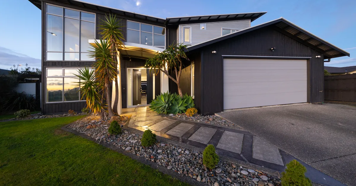 121 Schnell Drive, Kelvin Grove, Palmerston North City | NZ Sotheby’s ...
