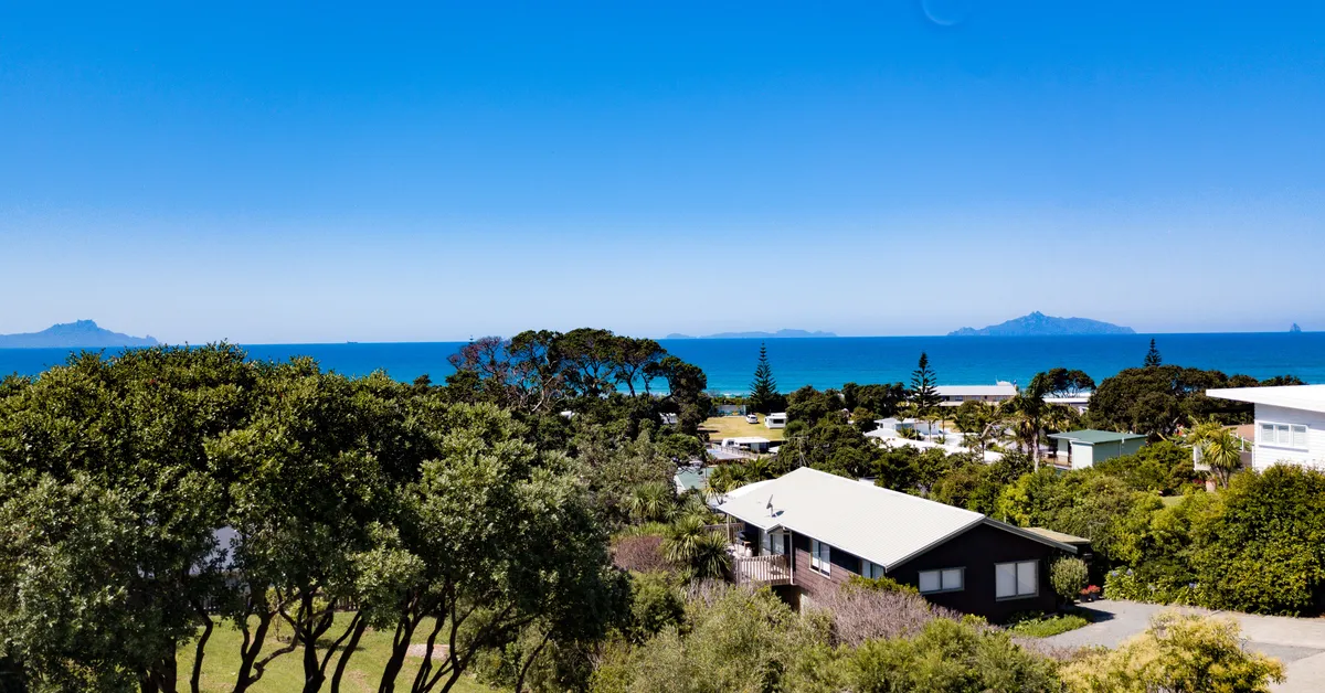 25 St Anne Road, Waipu Cove, Whangarei | NZ Sotheby’s Realty | NLA00435
