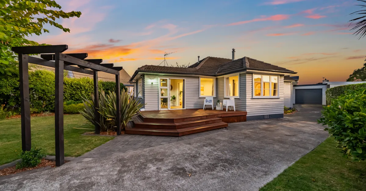 61 Thackeray Street, Trentham, Upper Hutt City | NZ Sotheby’s Realty ...