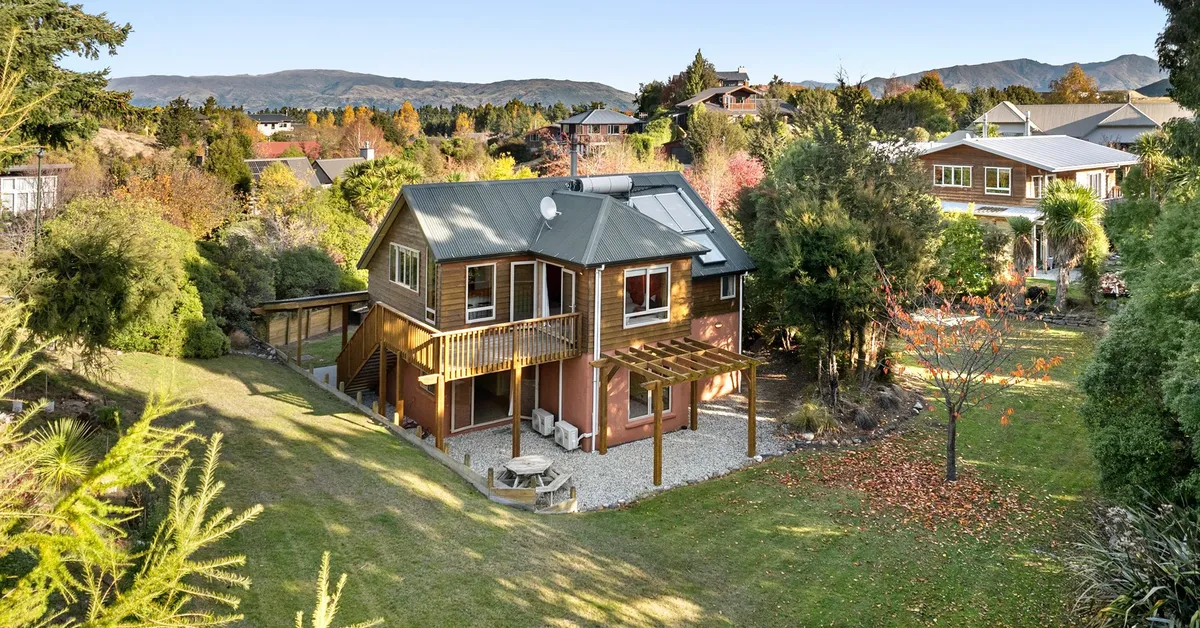8 Drake Place, Lake Hawea, Wanaka, Wanaka | NZ Sotheby’s Realty | NZW11106