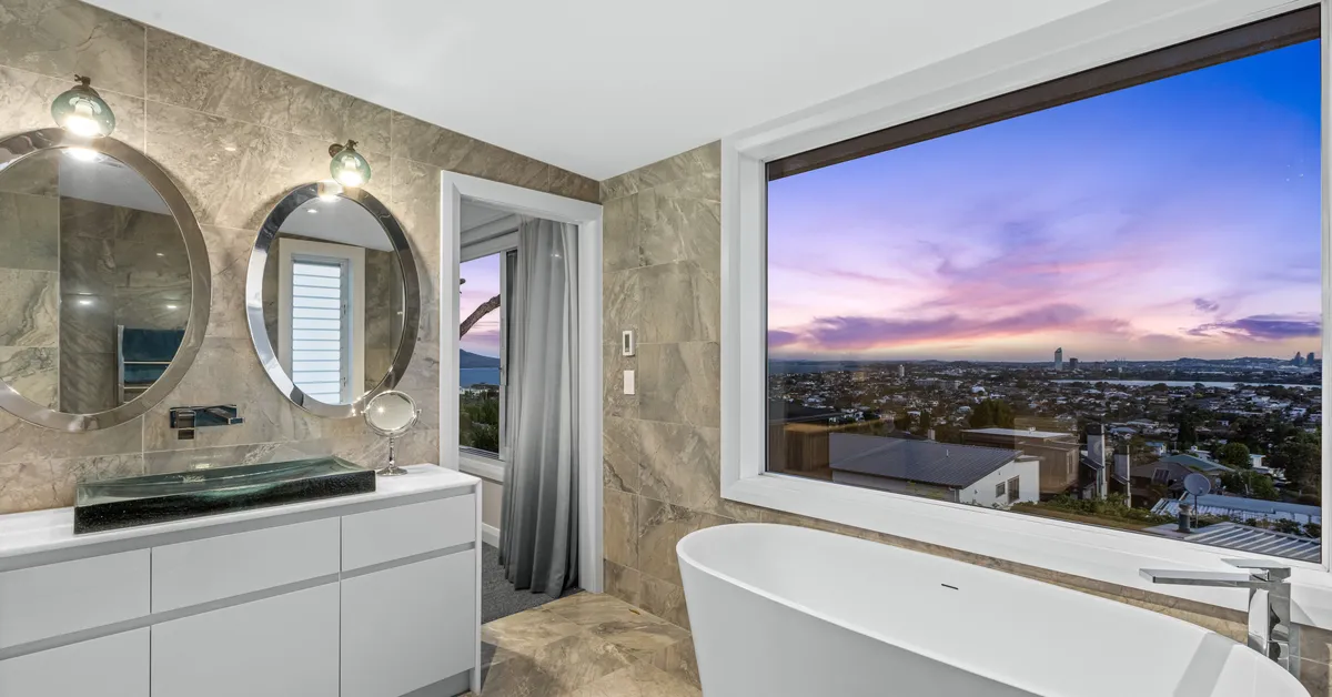 21a Castor Bay Road, Castor Bay, North Shore City | NZ Sotheby’s Realty ...