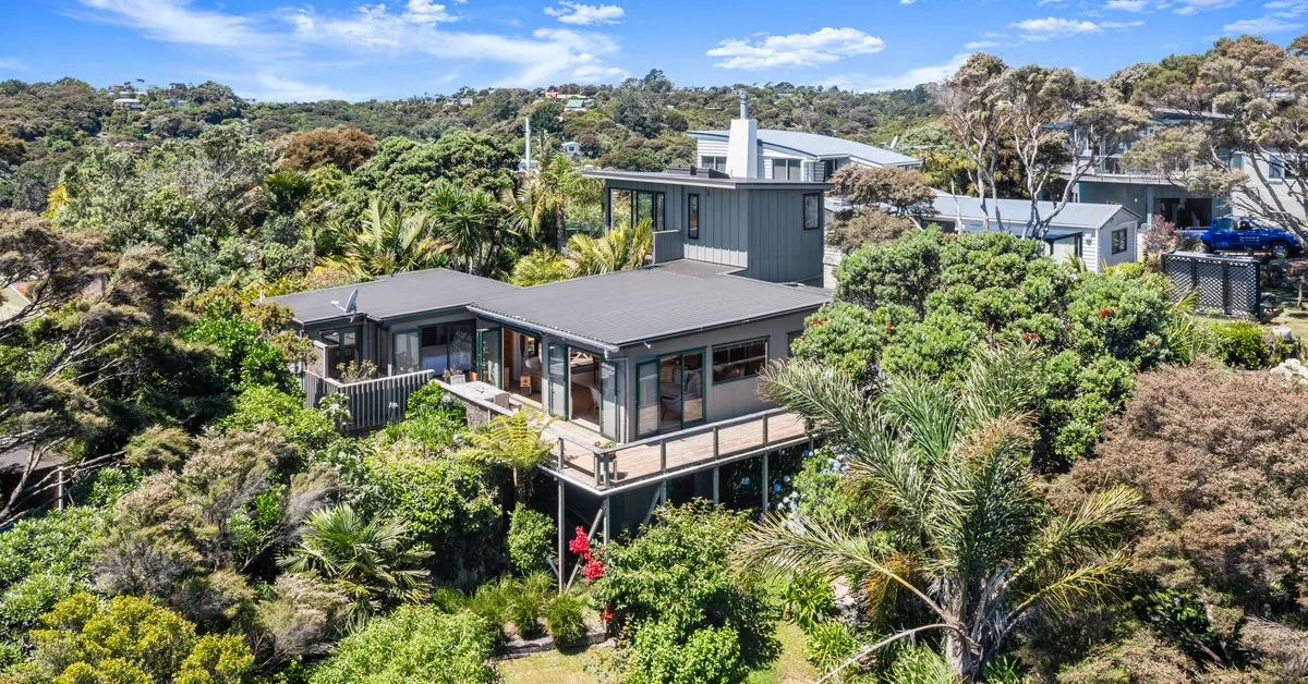 33 Tawa Street, Oneroa, Waiheke Island | NZ Sotheby’s Realty | WAG10988